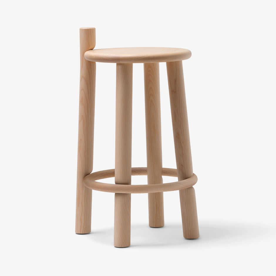 STOOLS – Aura