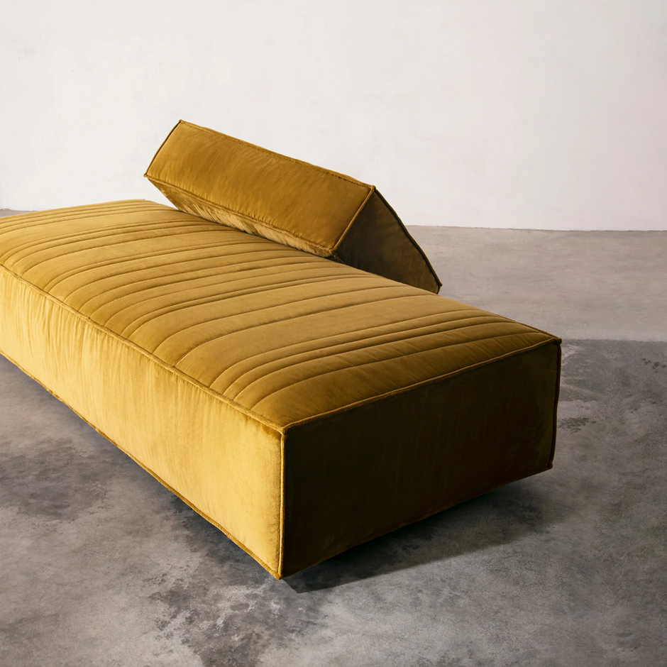 SOFAS – Aura