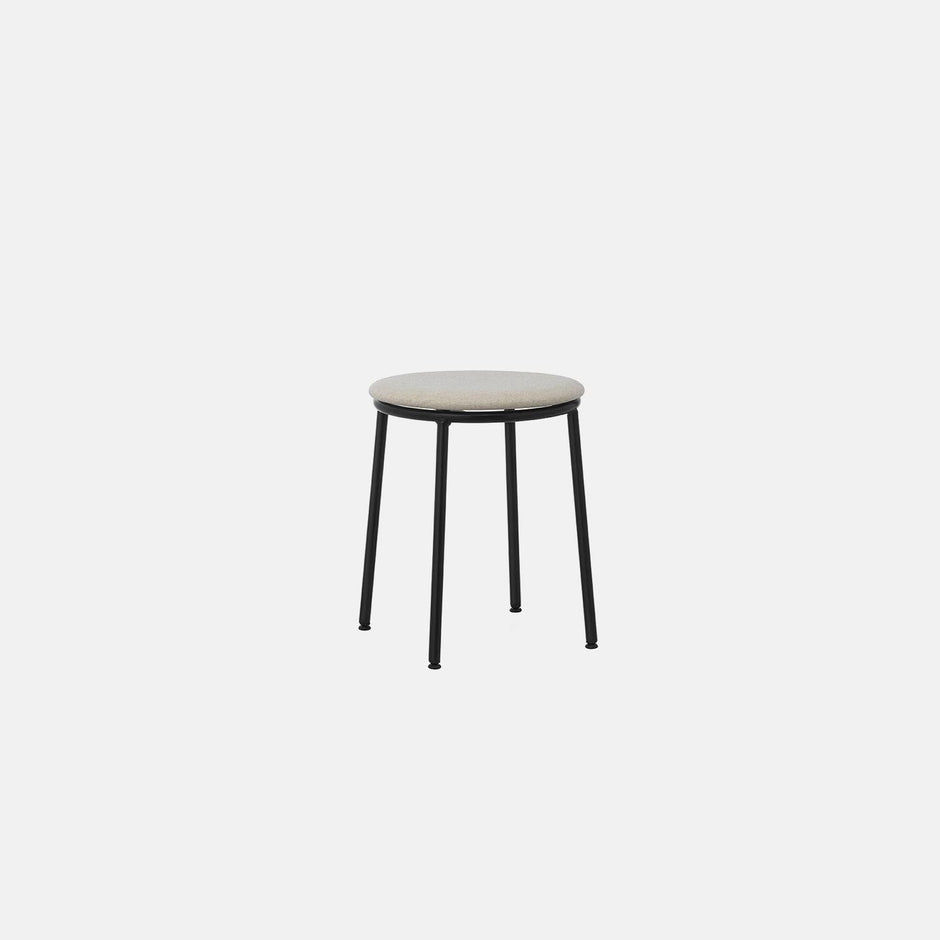 STOOLS – Aura